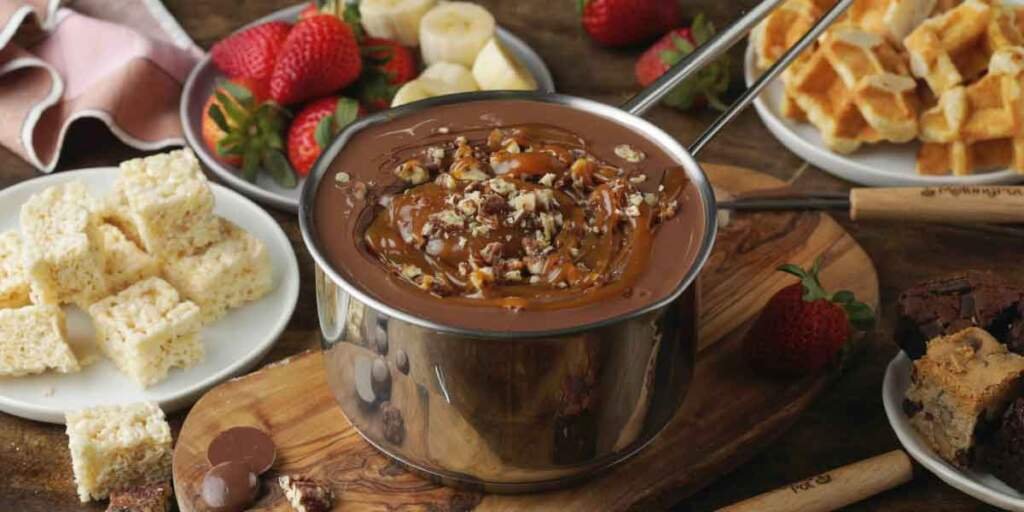 What Is a Chocolate Melting Pot? Complete Guide & Uses - European Raptors